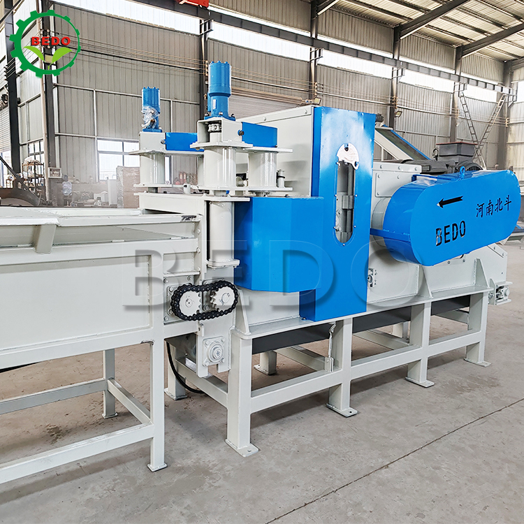 CE Certified Wood Sawdust Machine 110KW 4000-5000KG/H